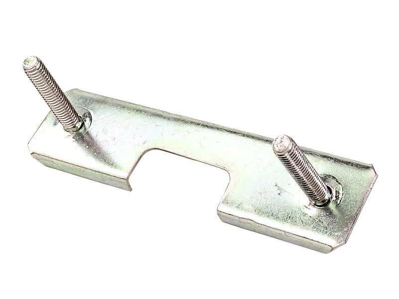 Планка крепления заднего брызговика оригинальная на Лада Нива 4х4