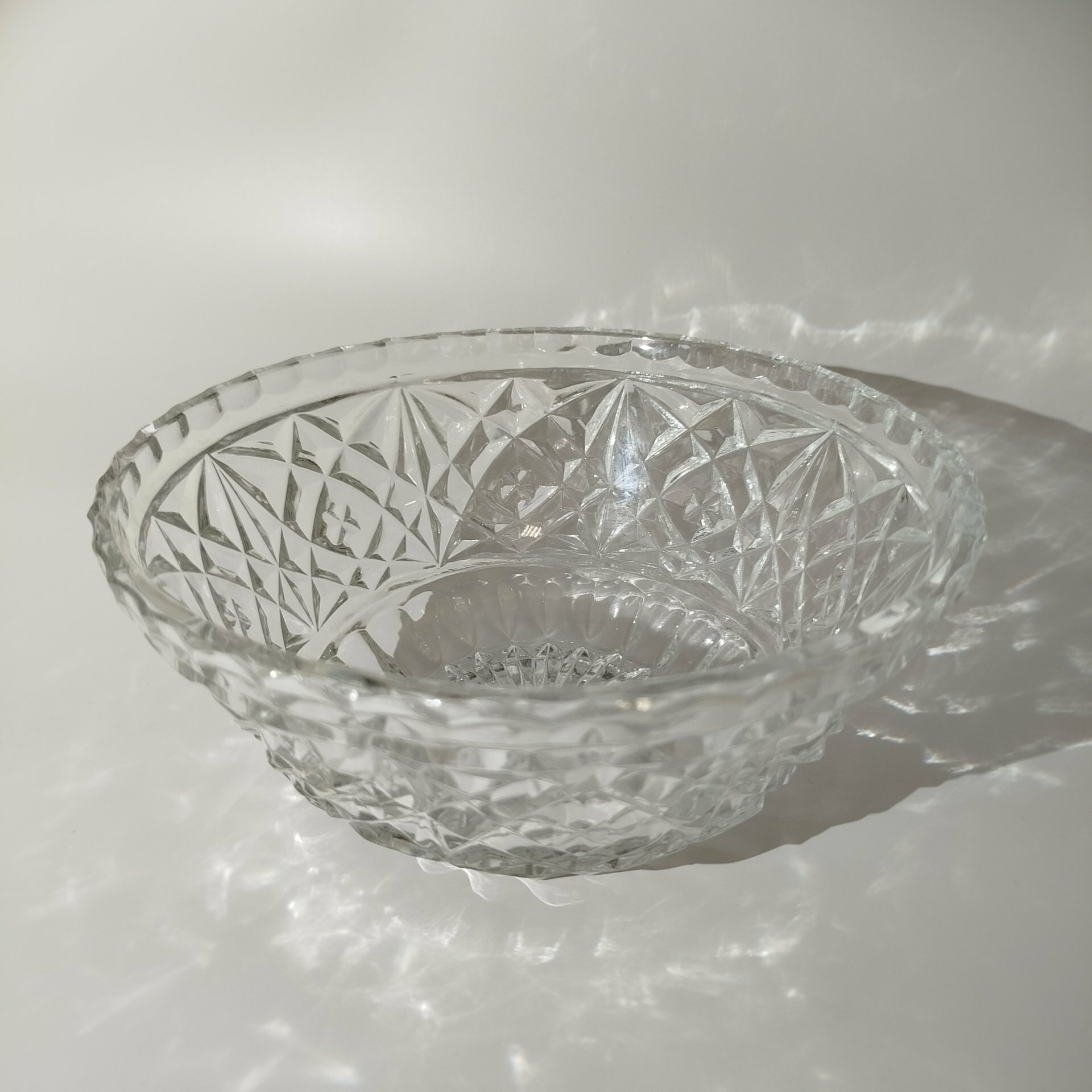 Салатник с резным геометрическим декором, хрусталь, СССР, 1970-1990 гг.