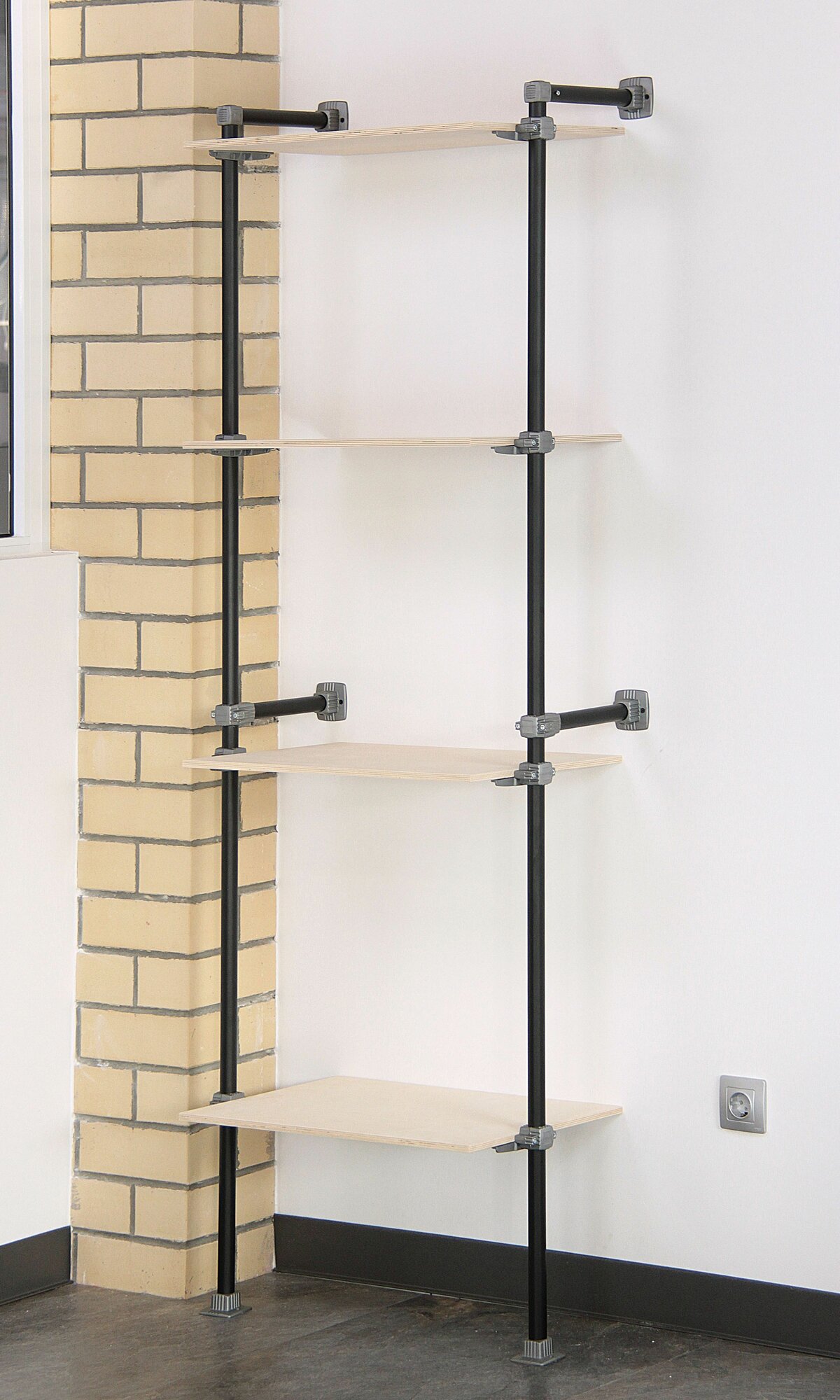 Система хранения стеллаж: 2 стойки+8 полкодержателей (без полок в комплекте)