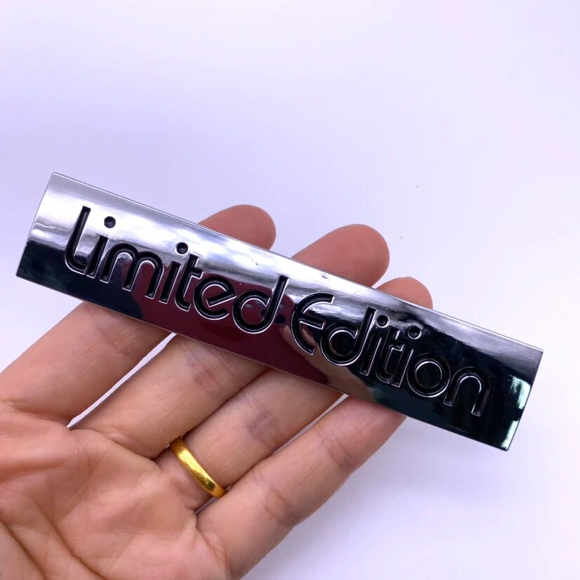 Металлическая эмблема "Limited Edition", цвет S-black