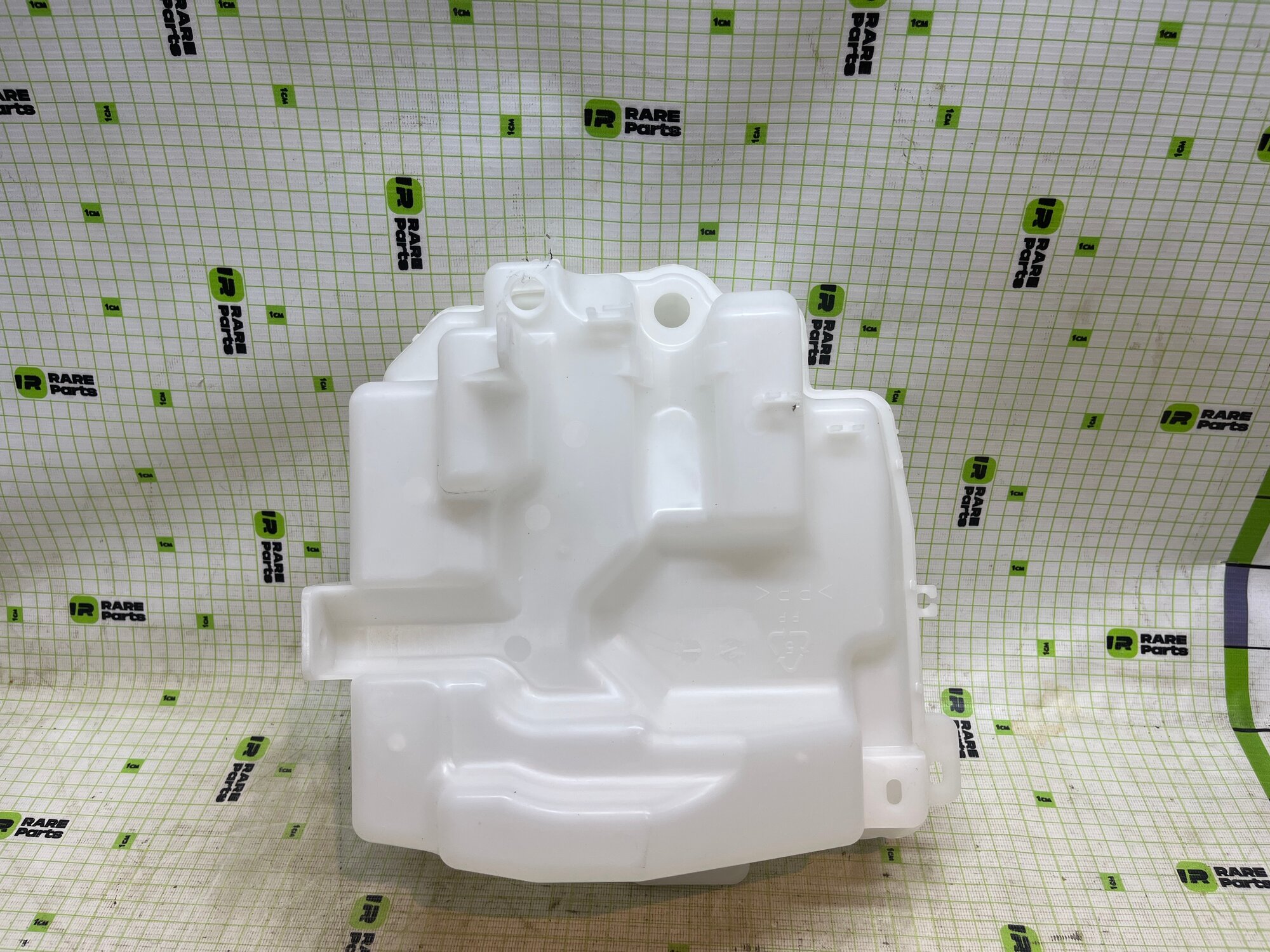 Бачок омывателя лобового стекла для Mitsubishi