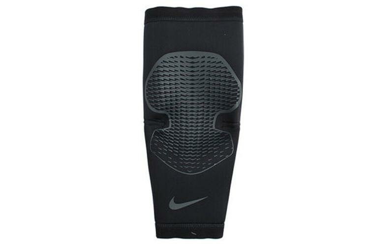 Наколенники мужские Nike 7295133, черные, M EU, для защиты коленей