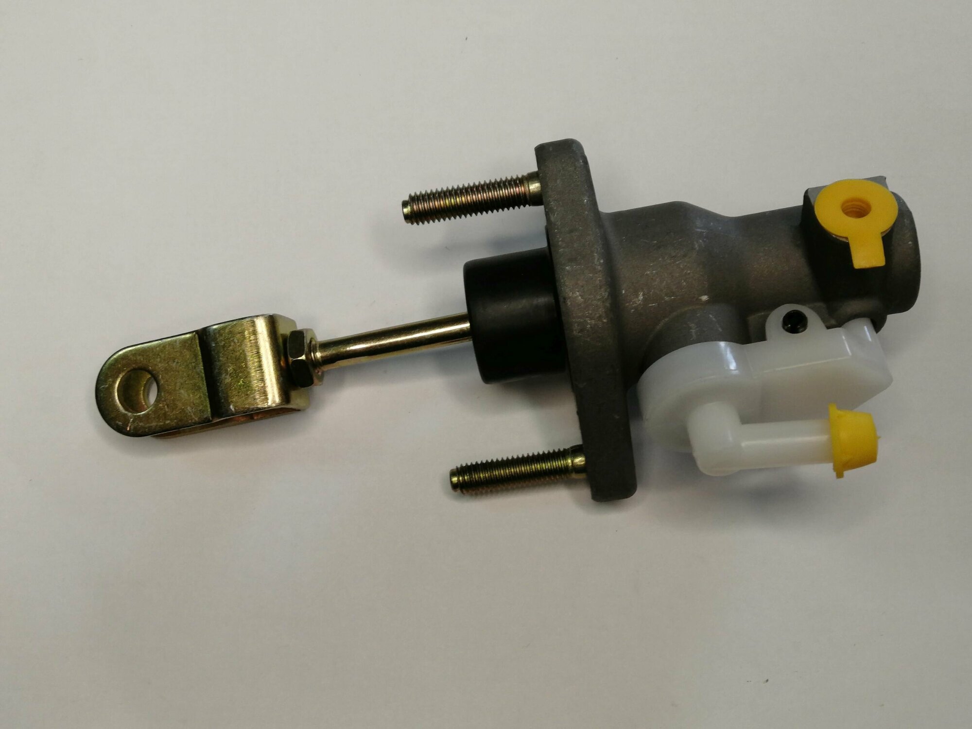 Цилиндр сцепления главный Lifan Solano (620) [1.8 16V 5МТ седан] B1608100A2