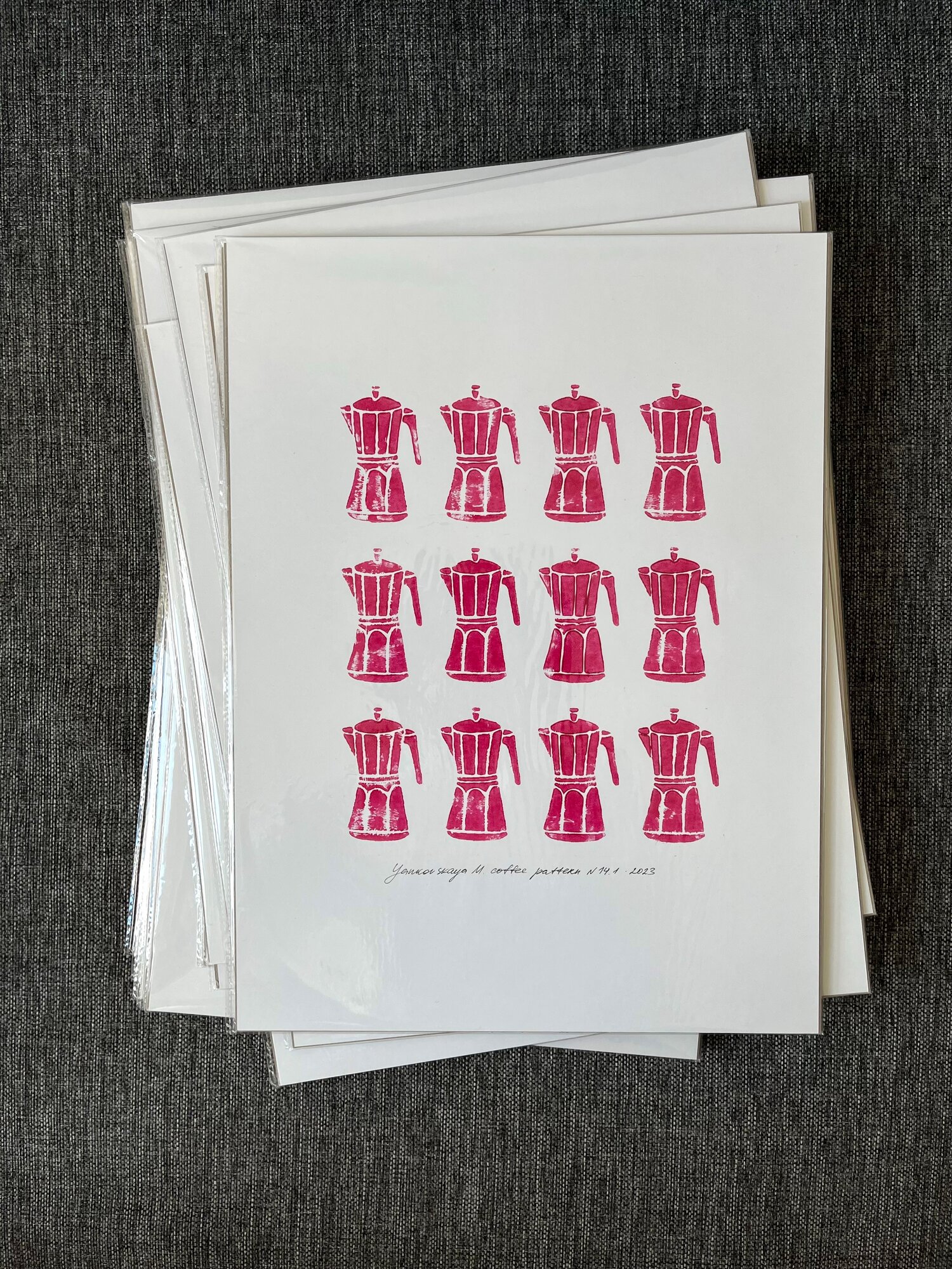 Постер ”Кофейники”, 30x40см, ручная работа, в подарочном конверте, розовый