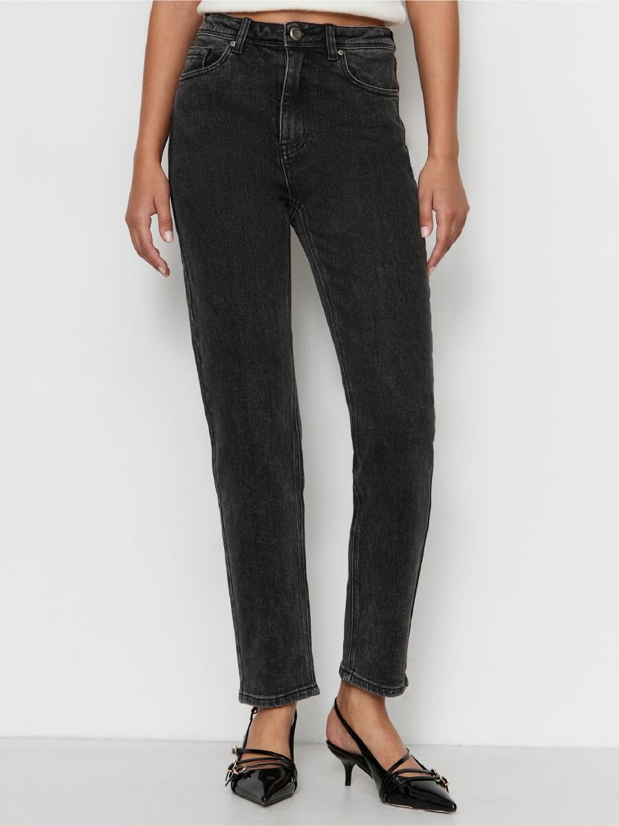 Джинсы бананы 