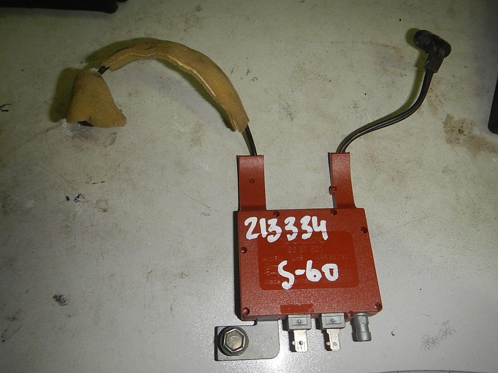 Б/У Антенна, Volvo (Вольво)-S60 (00-09) VOLVO S60 (00-09) с разбора целый 213334 VOLVO арт. 8637601