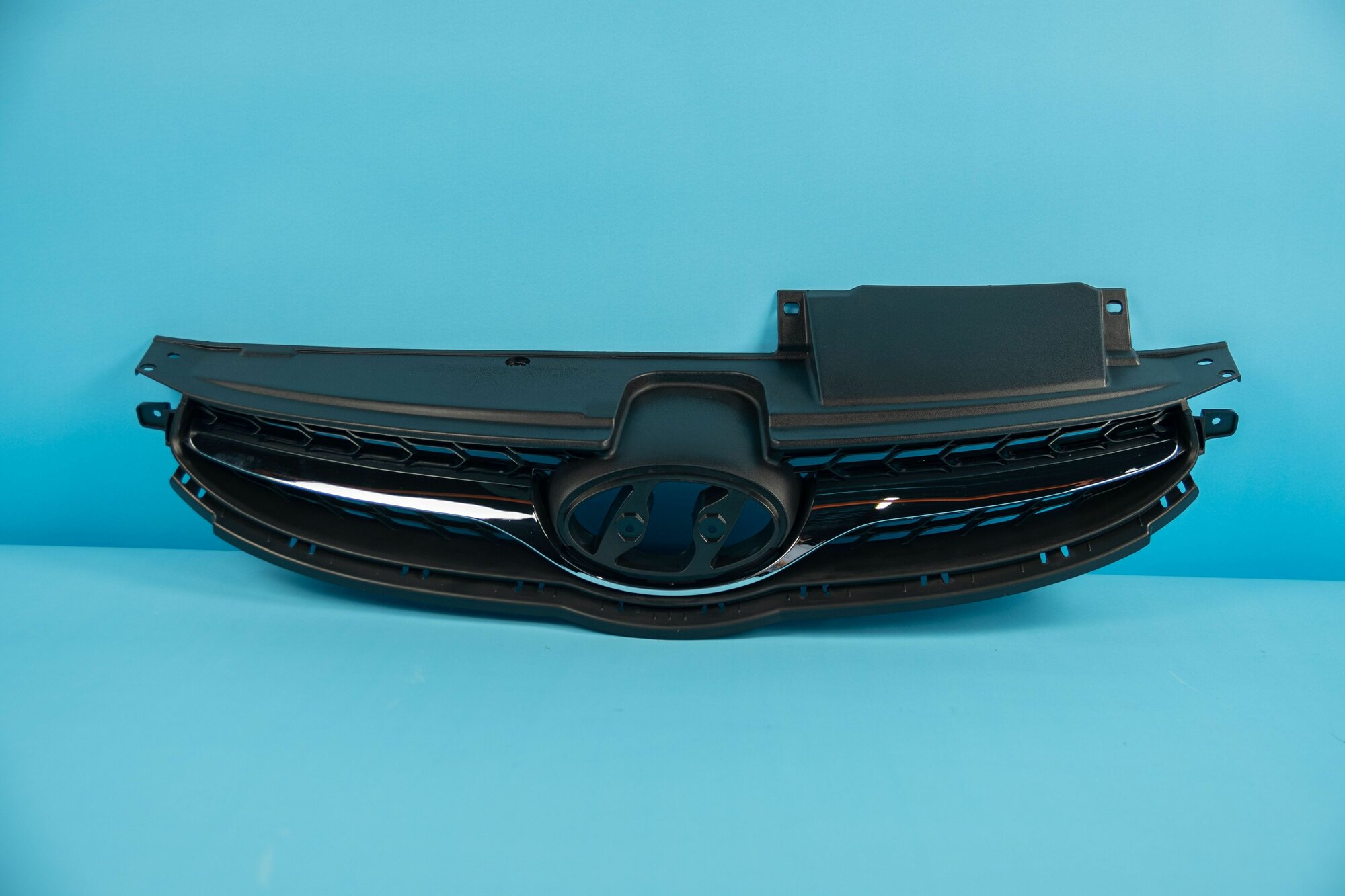 Решетка радиатора для Хендай Элантра 5 Hyundai Elantra MD 2010-2014 верхняя решётка переднего бампера