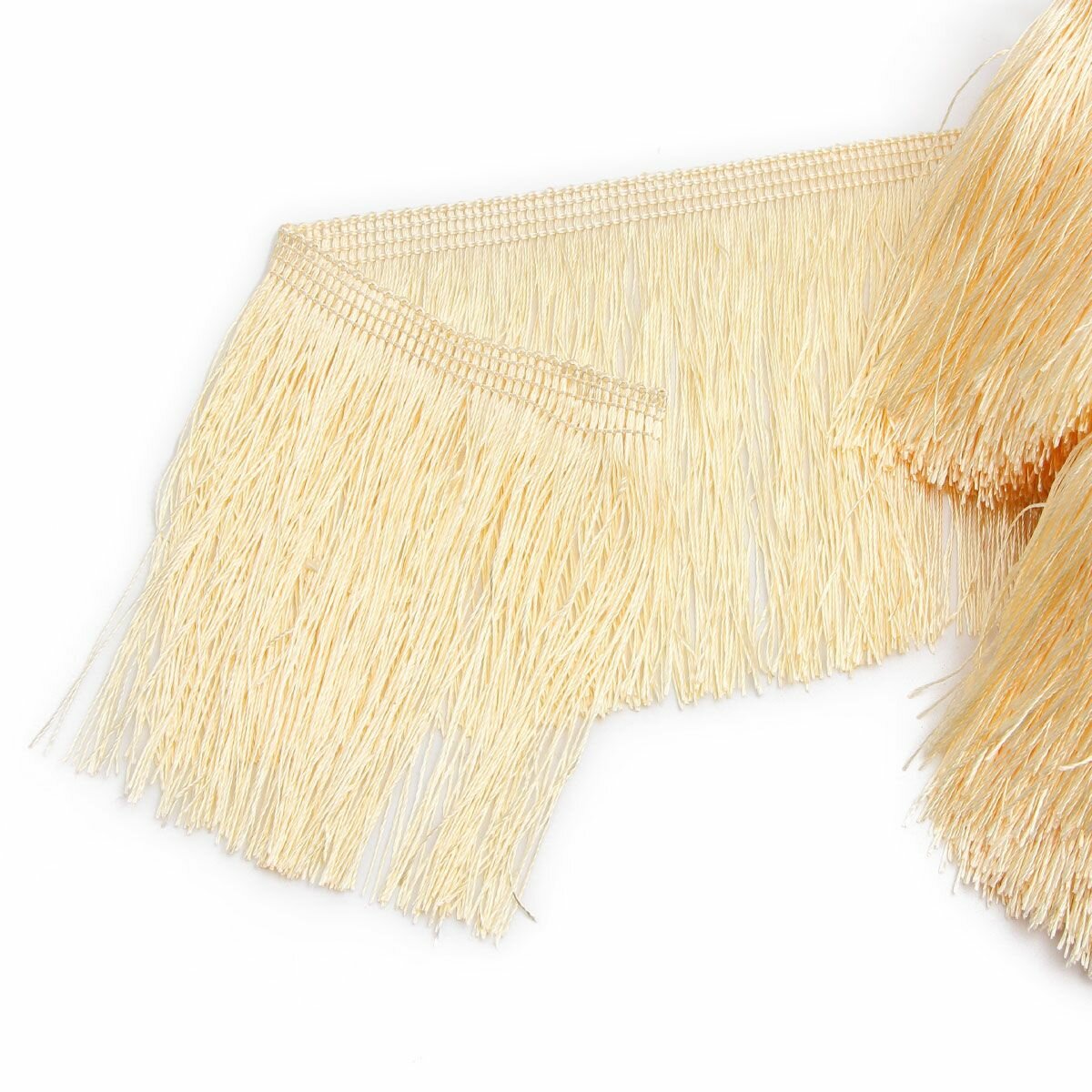 0390-0310 Бахрома нитяная 120мм*25м (055 кремово-желтый)