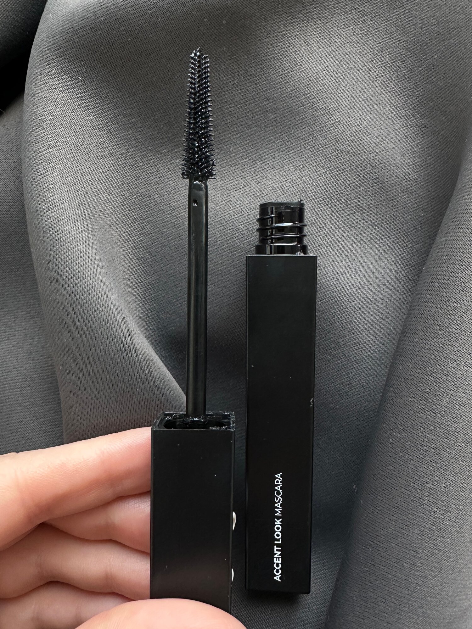 LIC Тушь для ресниц Eye Mascara Accent Look Lic 01 Black