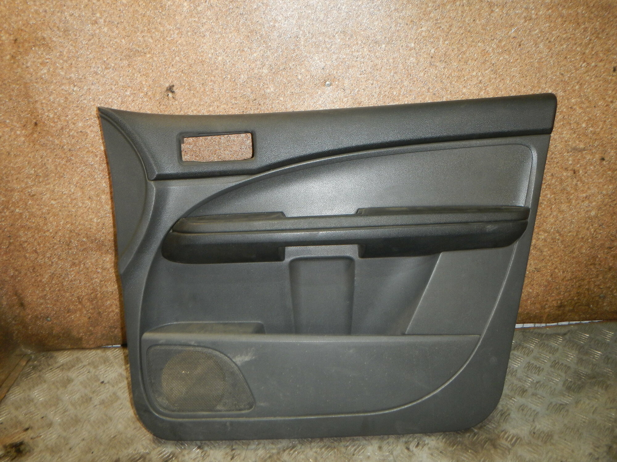 Б/У Обшивка двери передней правой, Ford (Форд)-C-MAX (03-11) FORD C-MAX (03-11) -07,электро с/п. Царапины. 524129 FORD ар...