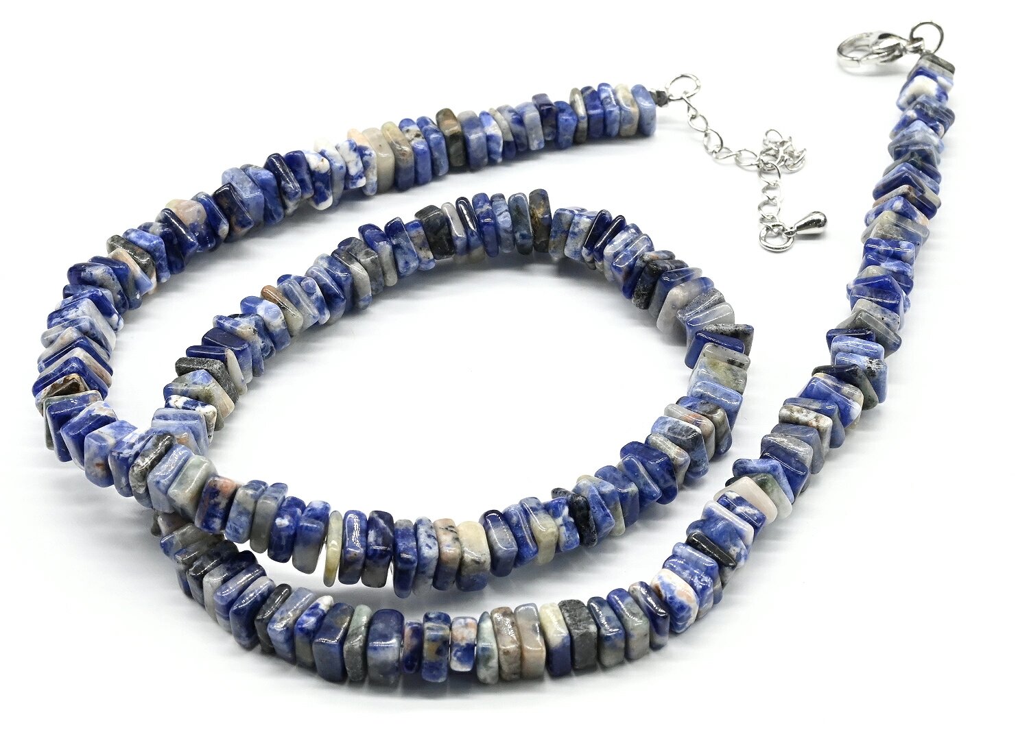 Бусы, содалит