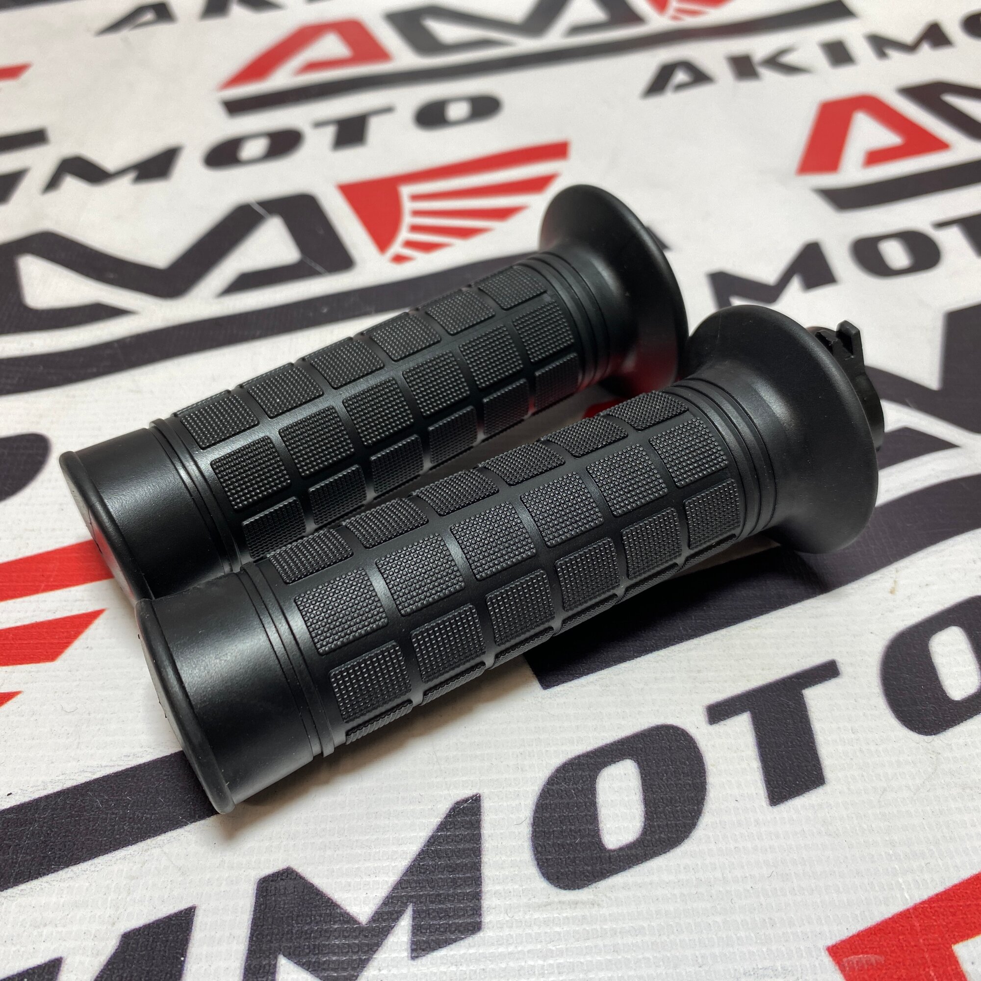 Ручки руля (грипсы) универсальные ST-100T-3 Yaben