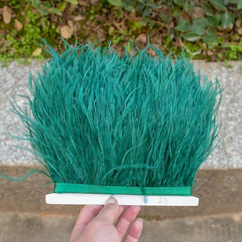 Фиолетовые страусиные перья бахрома 1 метр Изумрудный, dark green