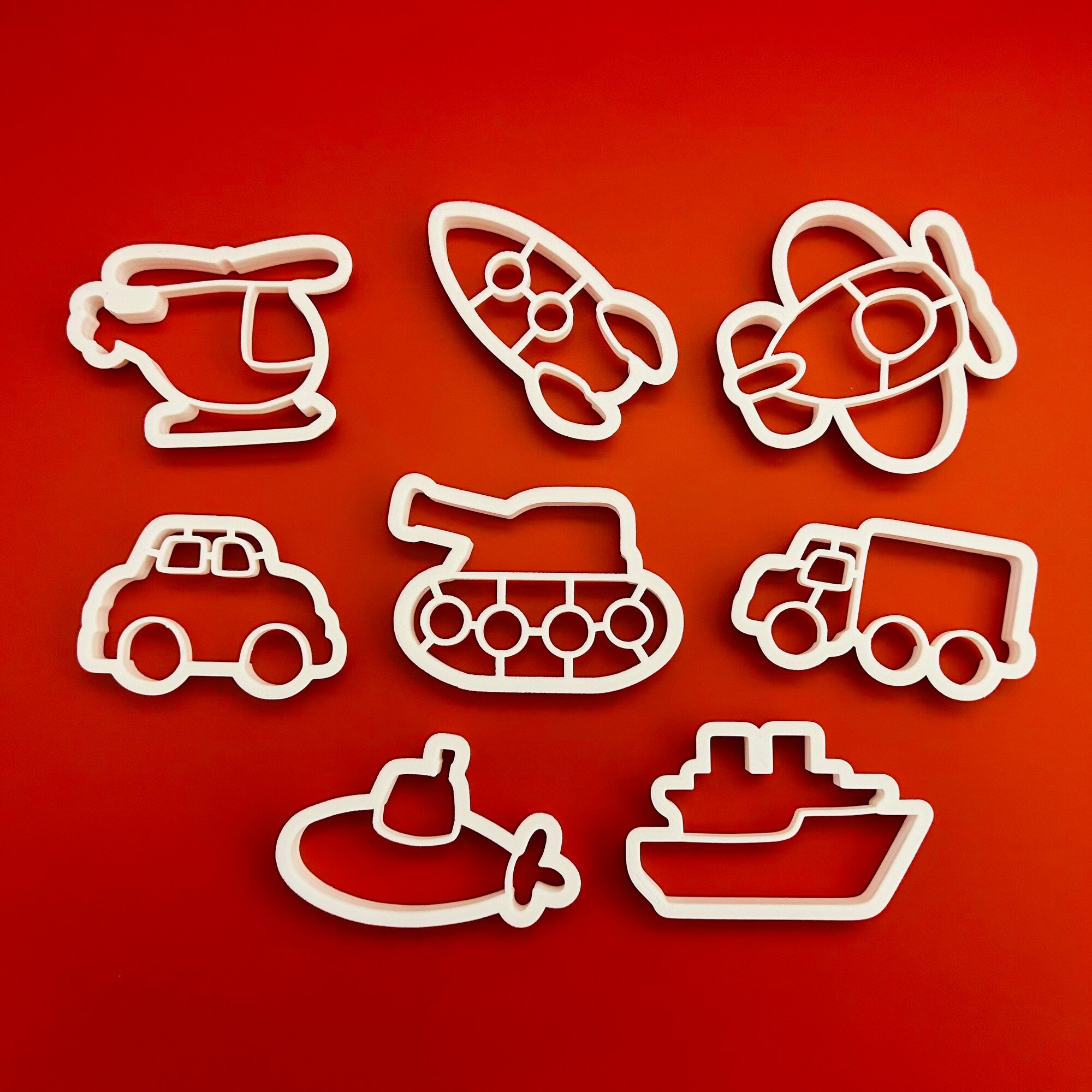 Формочки для печенья, вырубки для пряников "военная техника, машины, 23 февраля, день защитника отечества, 9 мая, день победы" 8 шт.