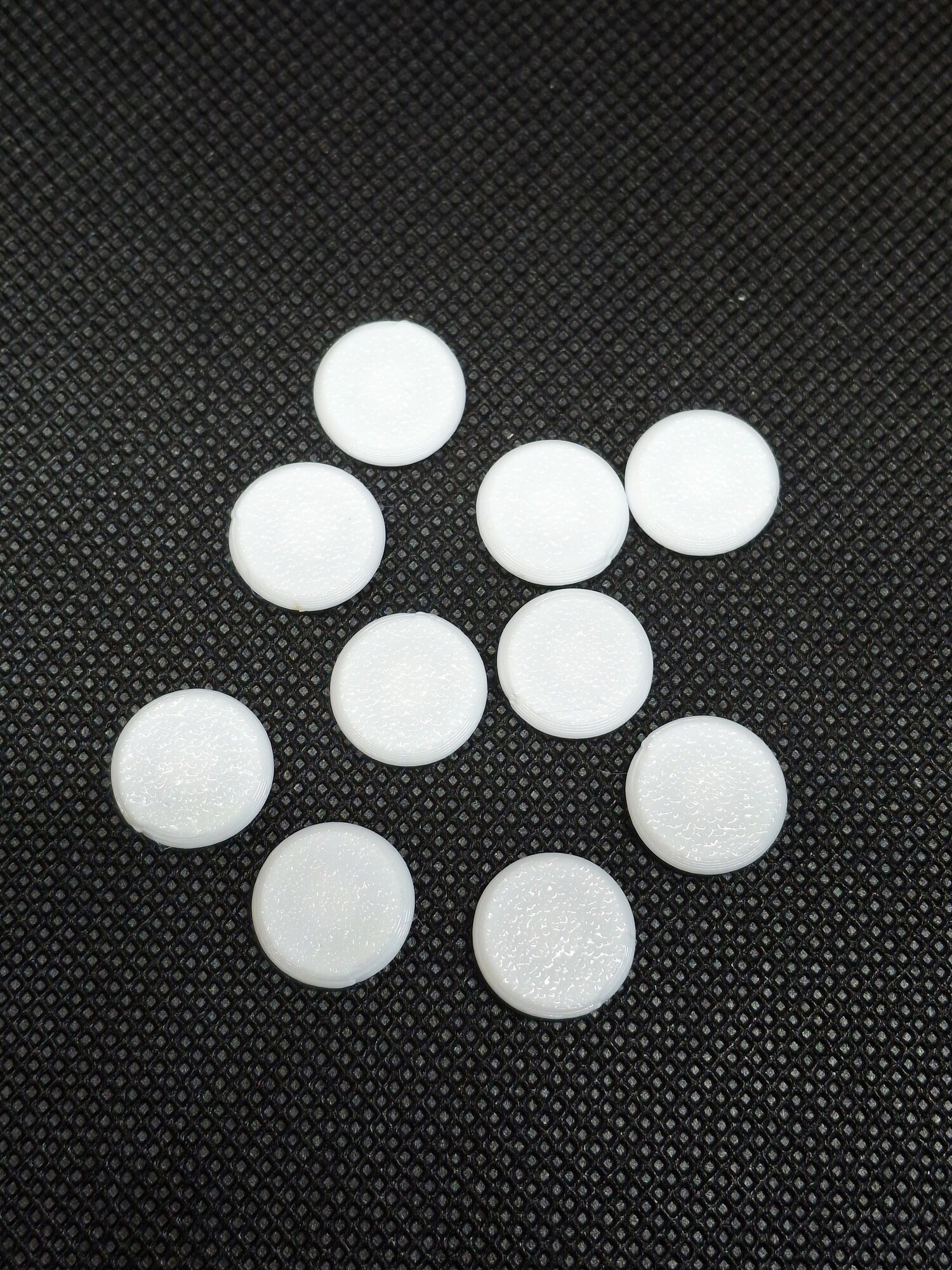 Заглушка мебельная белая на евровинт (шестигранник) - 10 шт.