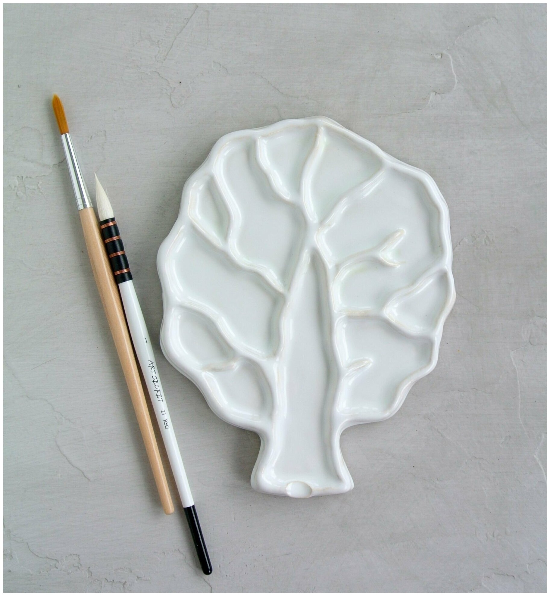 Палитра керамическая "дерево" для смешивания красок акварели, акрила, гуаши