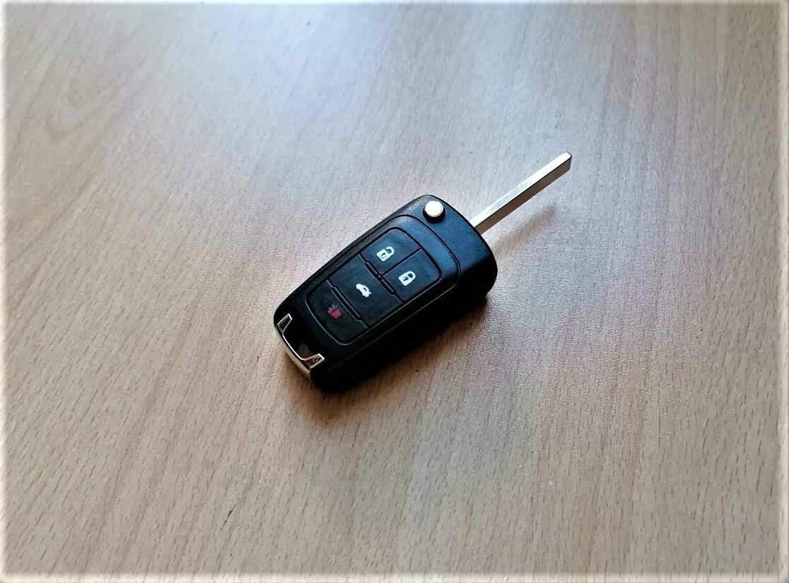 Ключ выкидной в сборе с чипом и платой центрального замка 433 МГц на Опель Астра, Инсигния, Мокка, Антара, Шевроле Круз