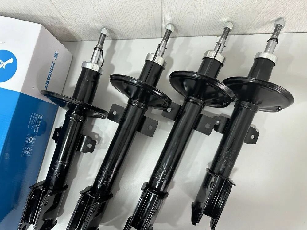 Амортизаторы рено дастер передние и задние Renault duster с 2011 по настоящее время комплект 4 шт Zekkert Германия