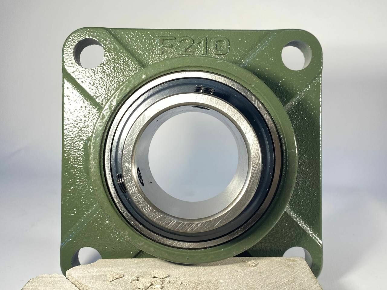 Подшипниковый узел UCF210 NTL Bearing