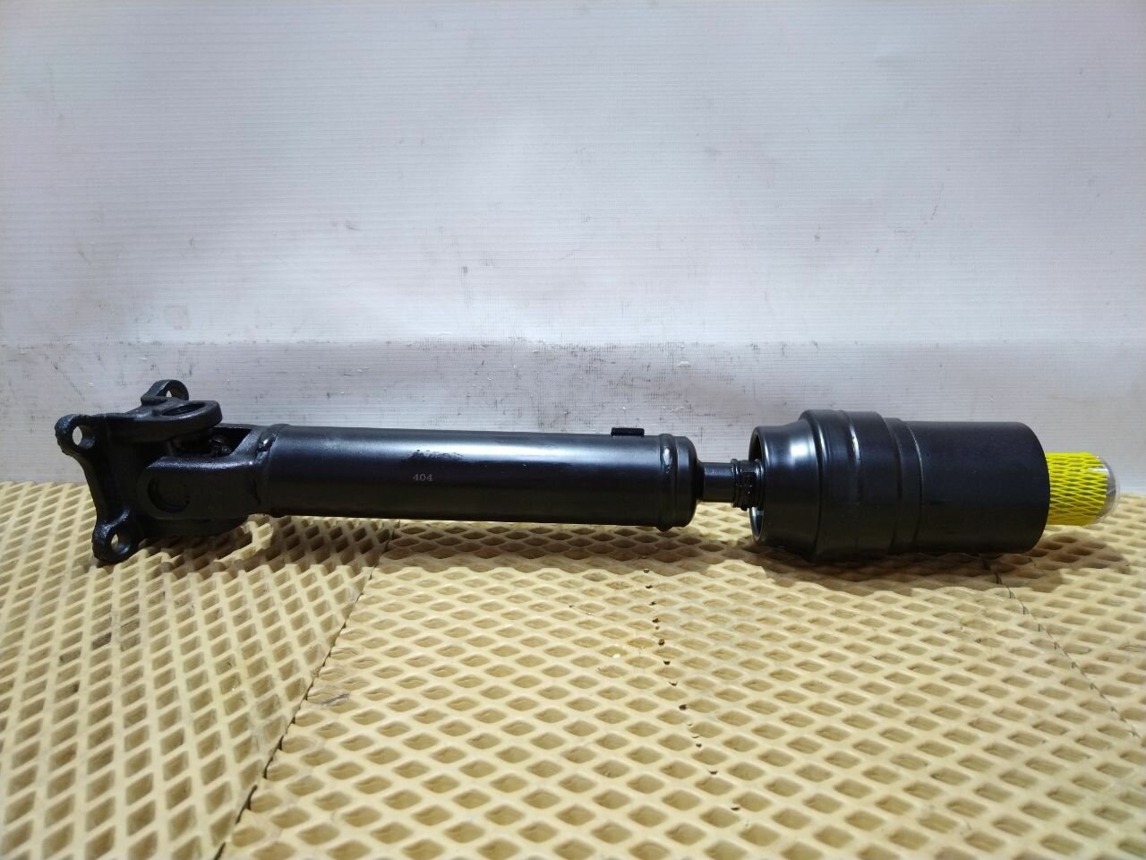 Карданный вал Toyota Rush 3714087404 перед.