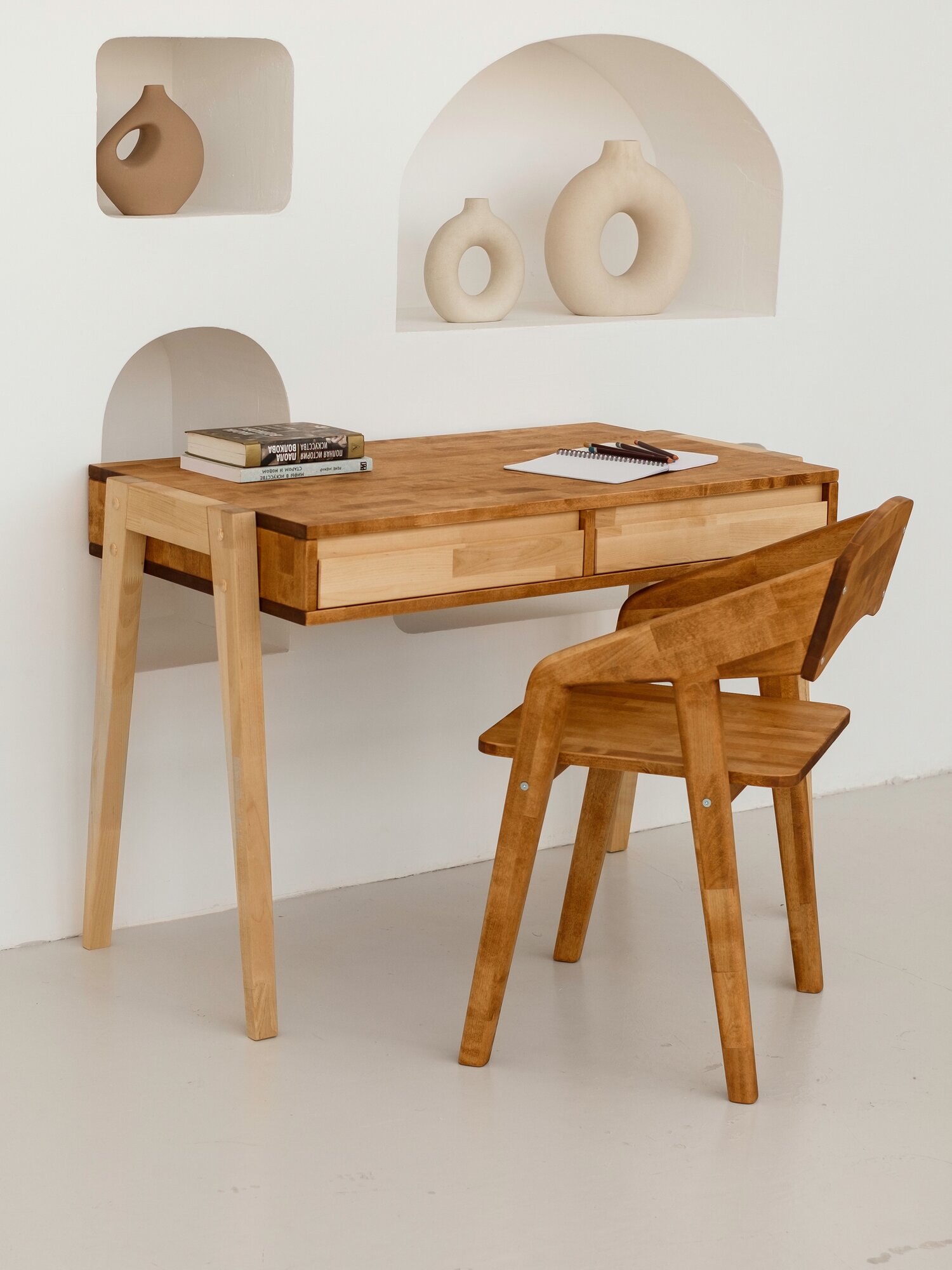 Стол письменный из дерева City с ящиками, 108х60х78 см, из массива березы, Равновесие