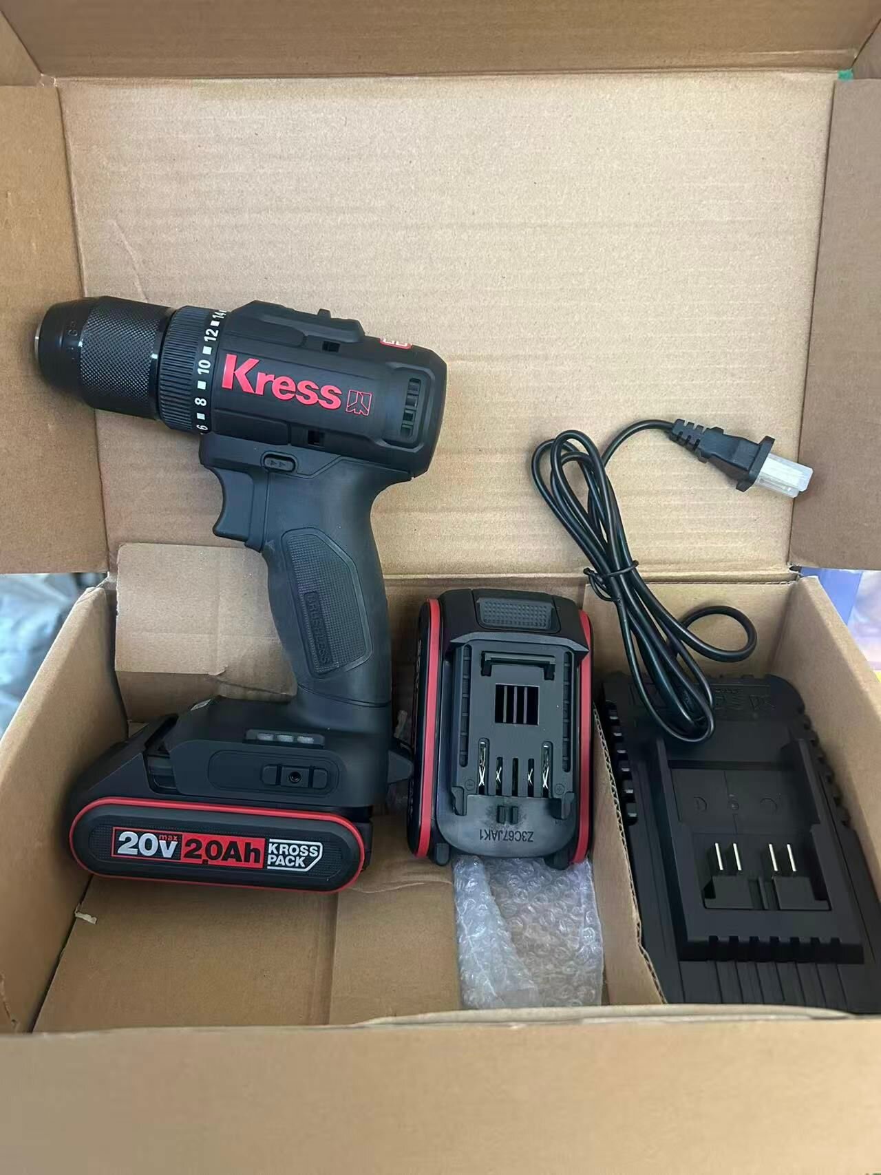 Дрель-шуруповерт Kress KU212, аккумуляторная, 2.0Ah аккумуляторы*2+зарядное устройство