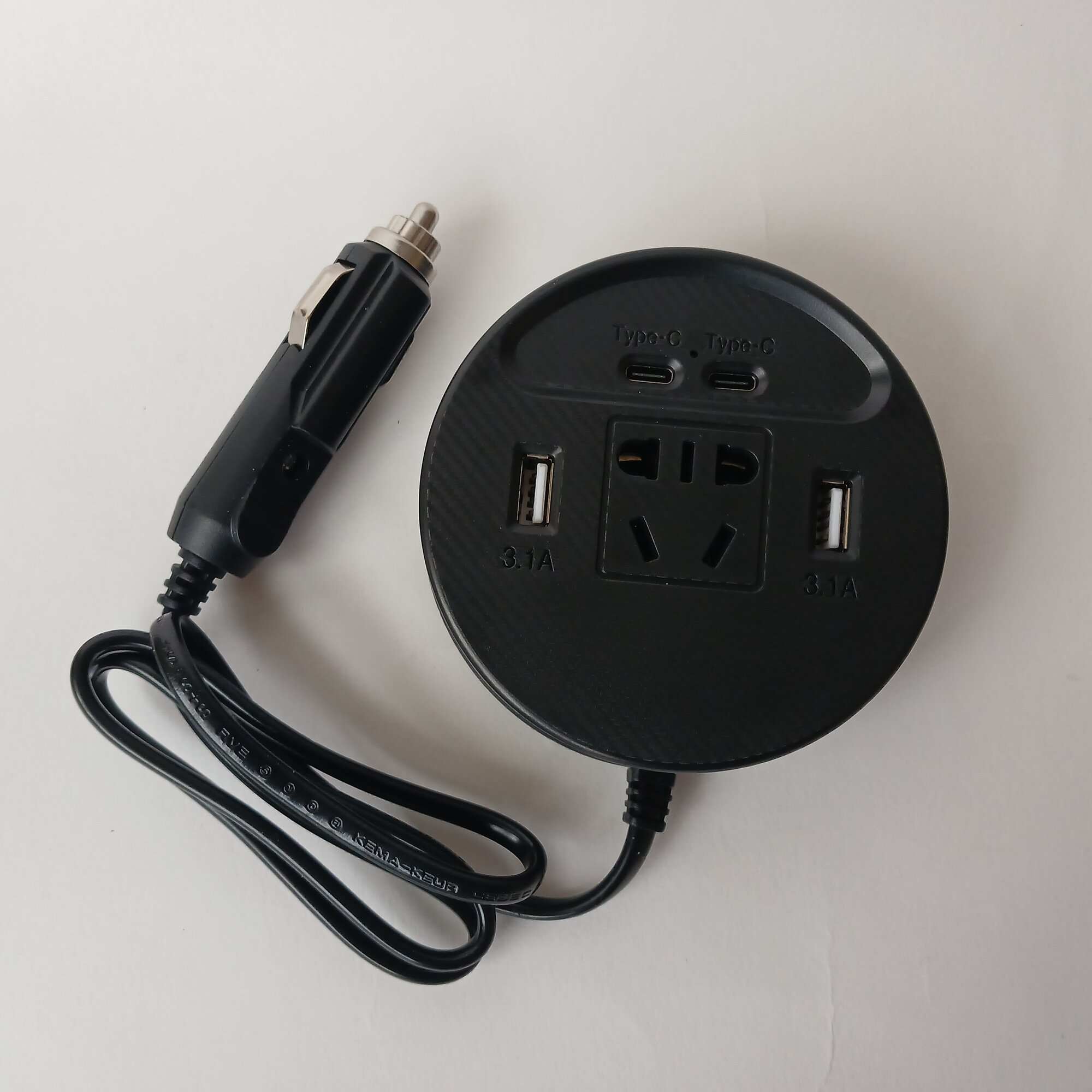 Инвертор зарядно-пусковое устройство 2xUSB, 2xType-C, 1 розетка, 220 В