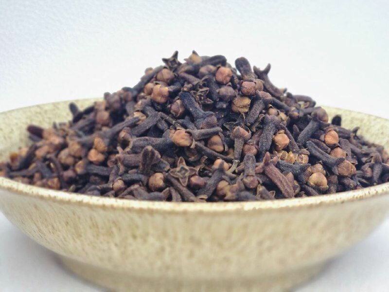 Гвоздика сушеная