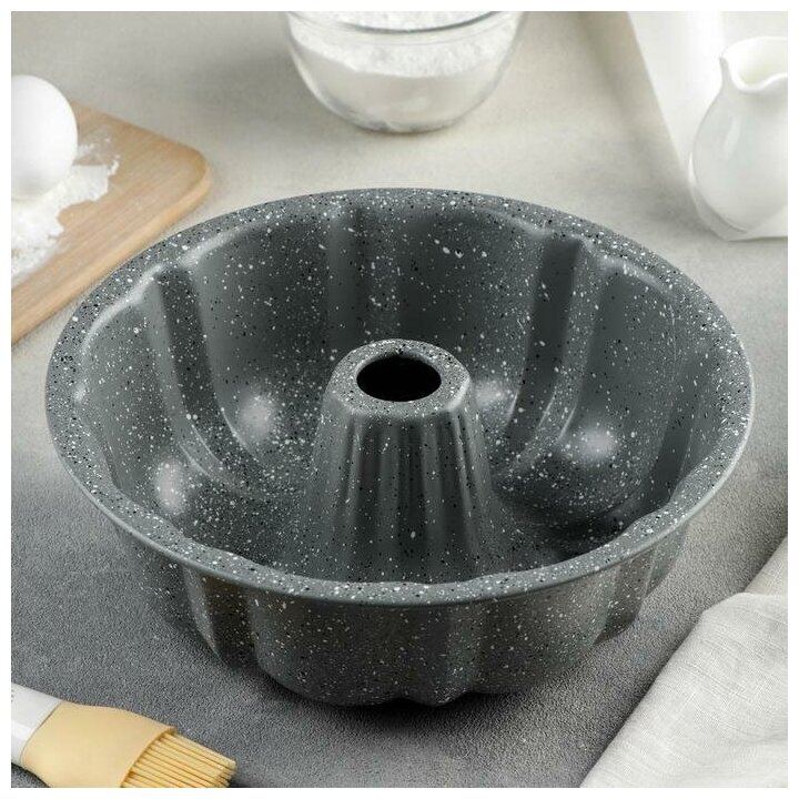 Форма для выпечки Немецкий кекс , d 24,5 см, антипригарное покрытие, цвет серый