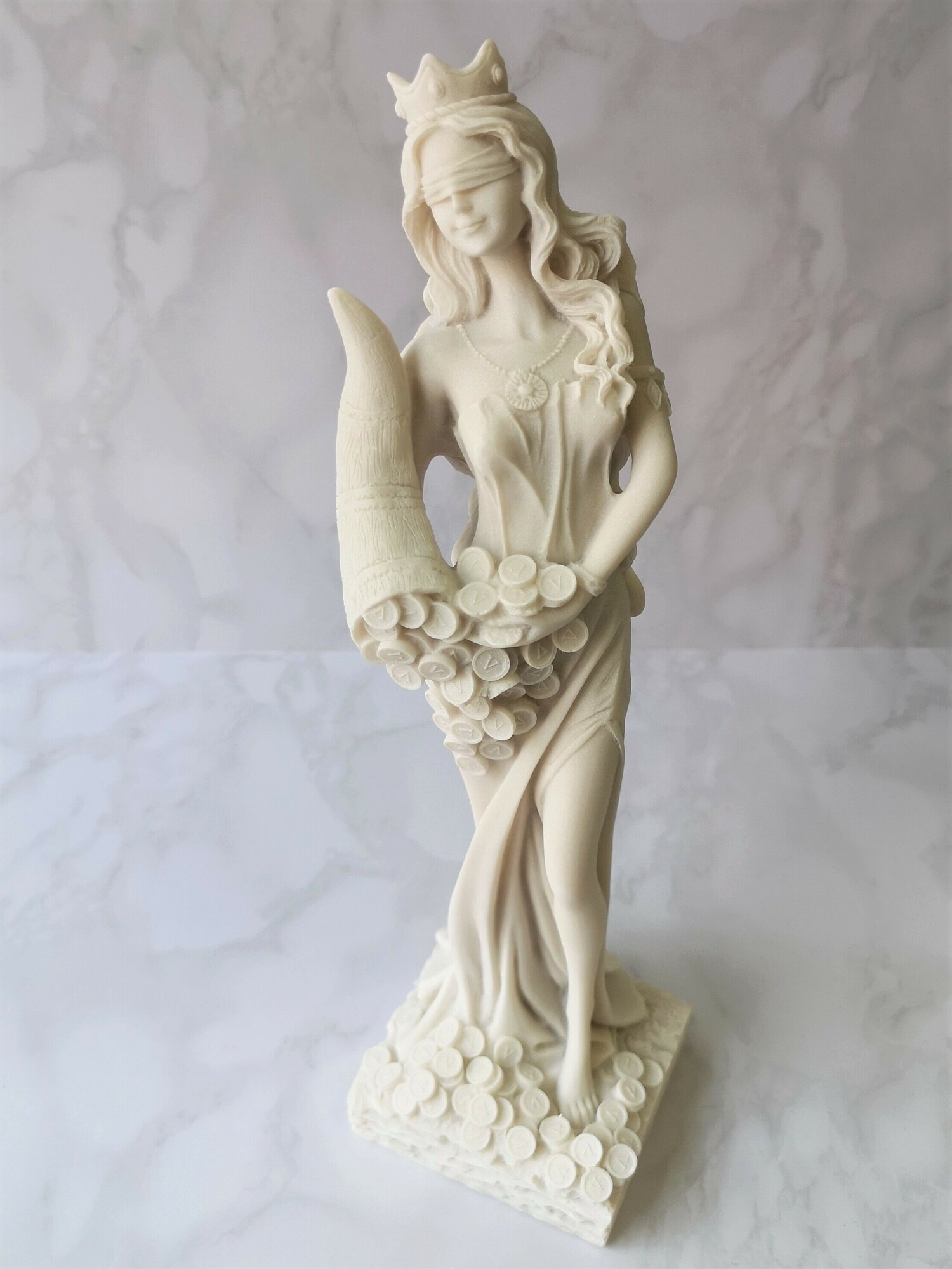 Статуэтка Фортуна богиня удачи 30 см. Белая. Мраморная крошка