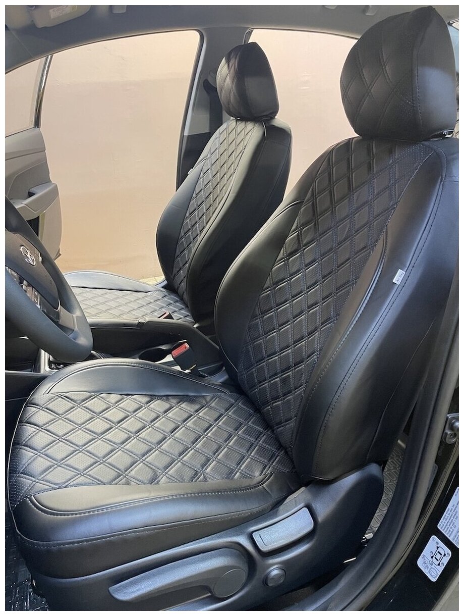 Автомобильные чехлы в машину на сиденья Лада Веста Ромб 3D авточехлы Lada Vesta черн