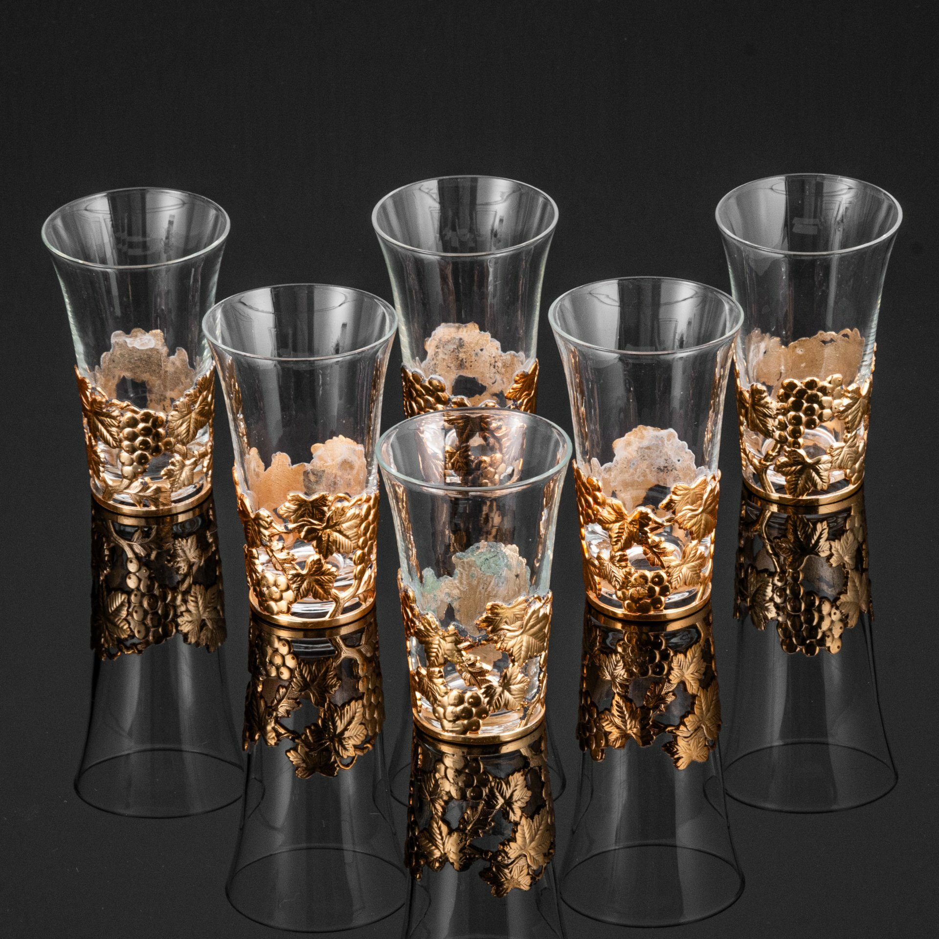 Набор стопок под шоты в металлической оплеткой в виде виноградной лозы (в кофре)