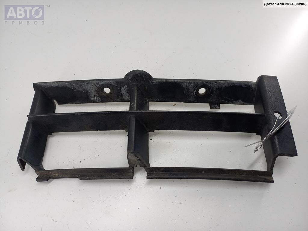 Решетка (заглушка) в бампер BMW 5 E39 (1995-2003)