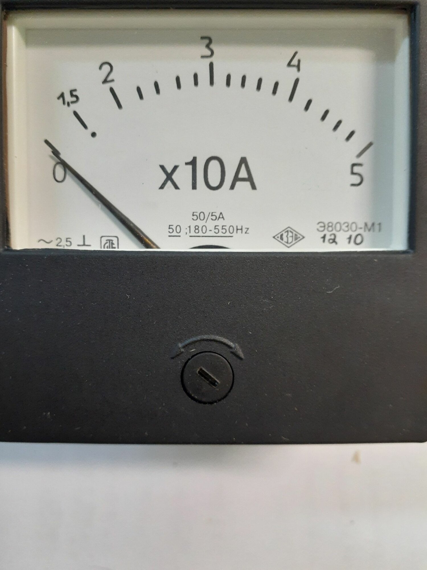 Амперметр Э8030-М1, 50/5А, класс точности 2.5, длина 80 мм, черный