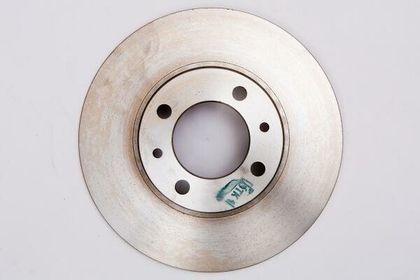 Диск переднего тормоза