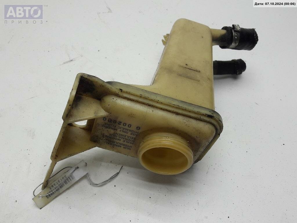 Бачок гидроусилителя Volkswagen Passat B5