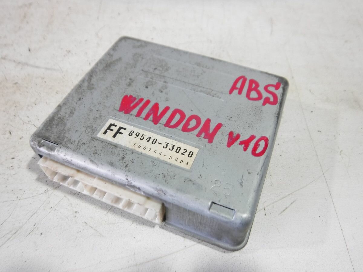 Блок управления ABS Toyota Windom XV10 (1991—1996) 8954033020
