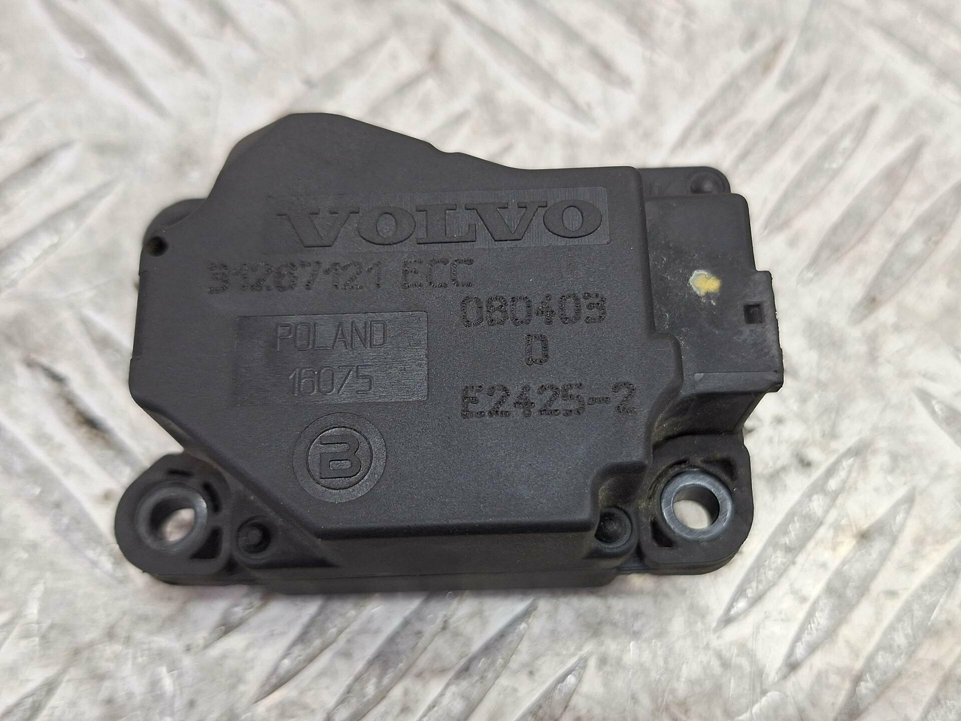 Моторчик заслонки печки Volvo XC90 рест. 2009 31267121ECC