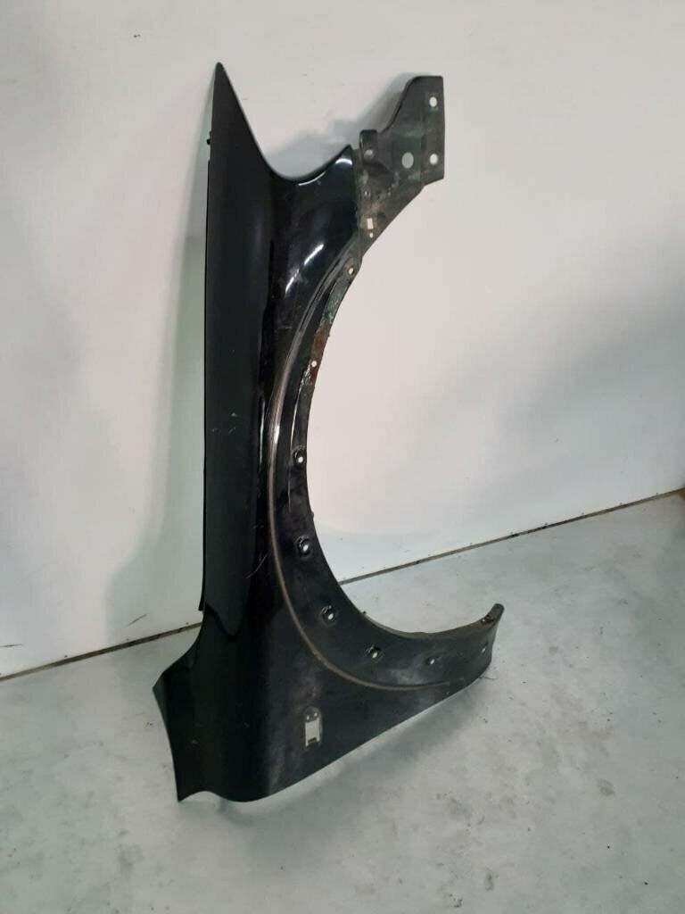Крыло переднее правое Volvo V70 XC 2000