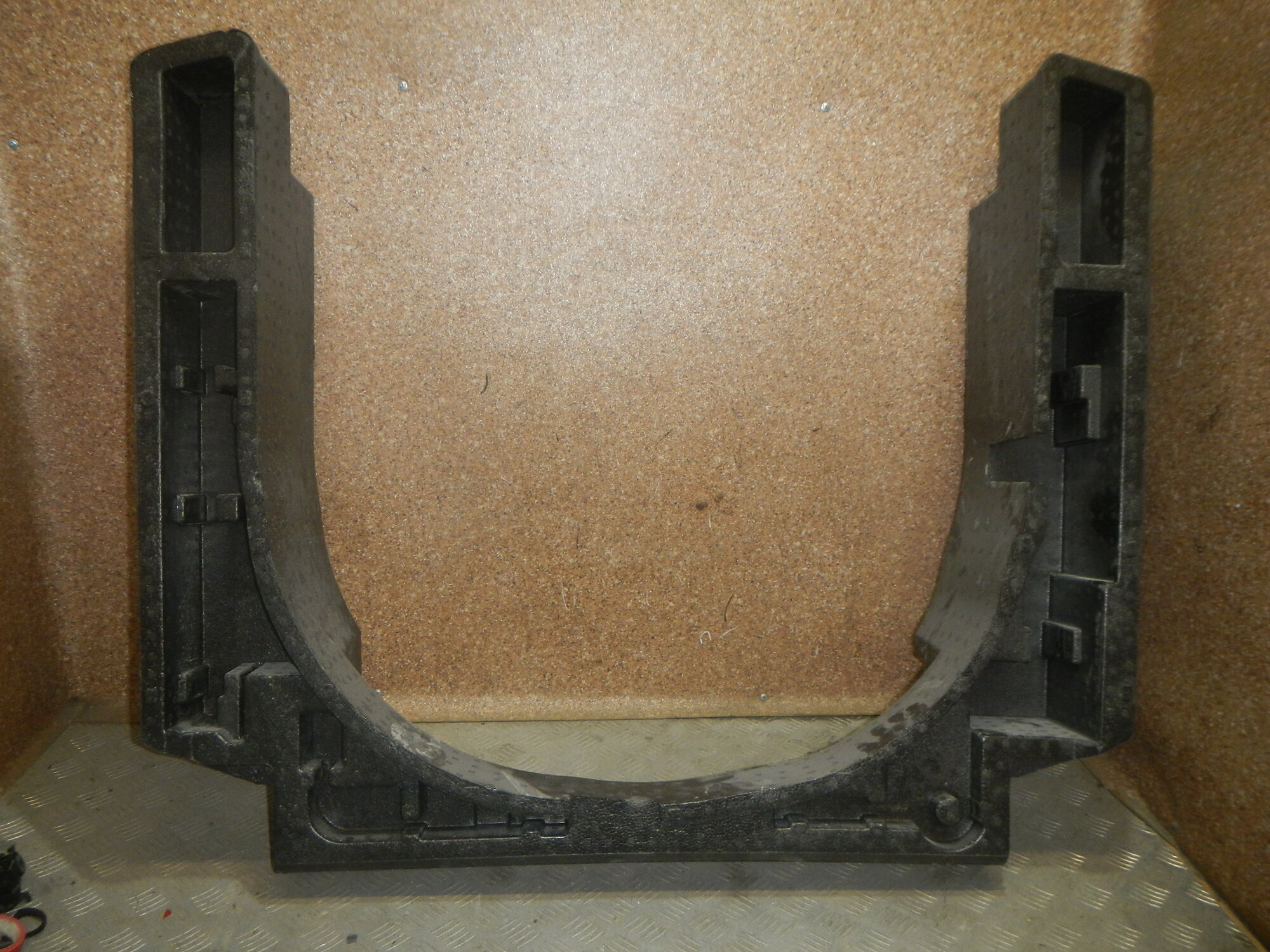 Б/У Ящик для инструментов, Chery (Чери)-TIGGO 7 PRO MAX (22-) Chery TIGGO 7 PRO MAX (22-) Небольшая деформация и трещина...