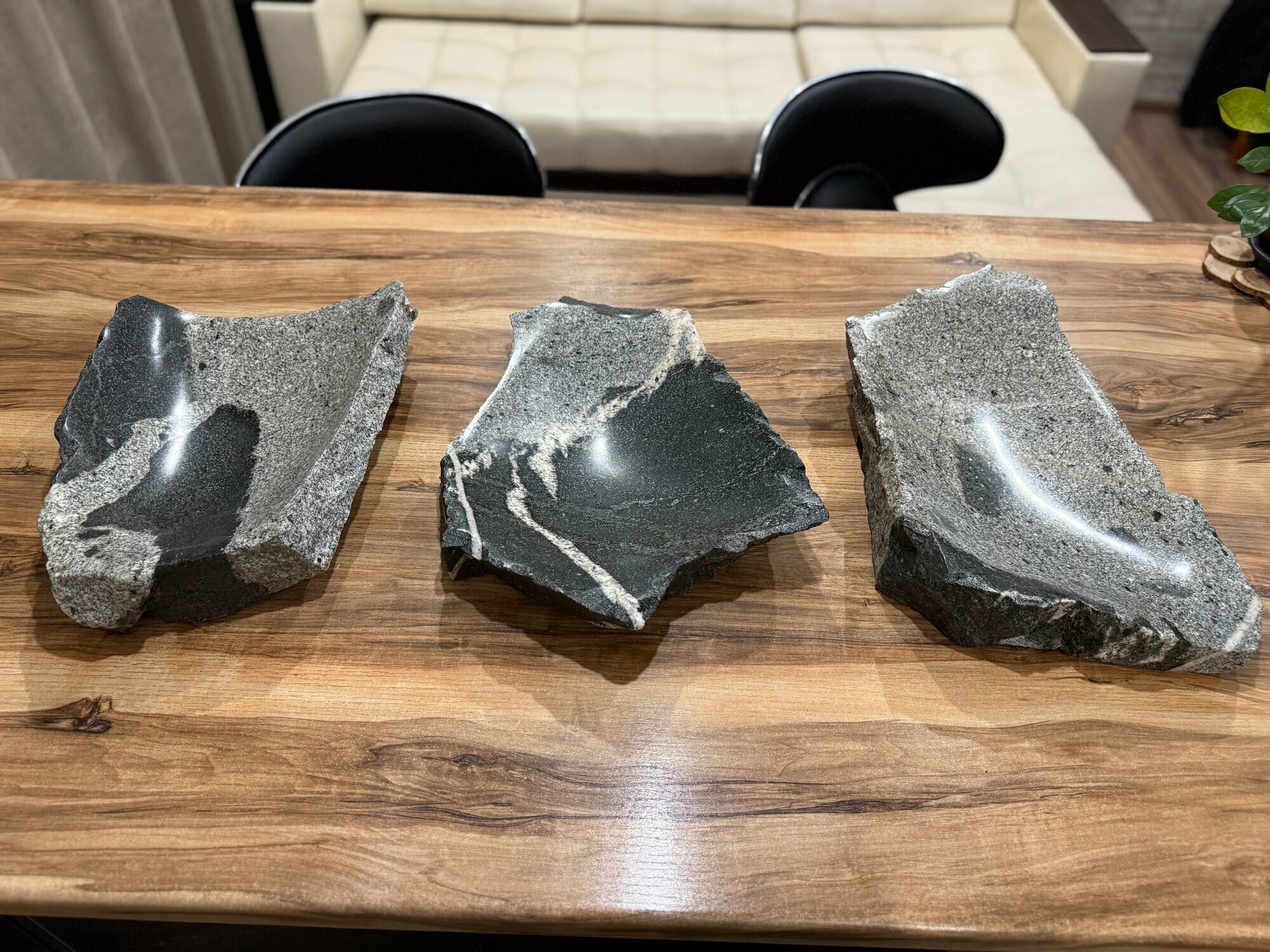 Набор интерьерных тарелок / Фруктовниц из натурального камня Black Swan, Grey (3шт.)