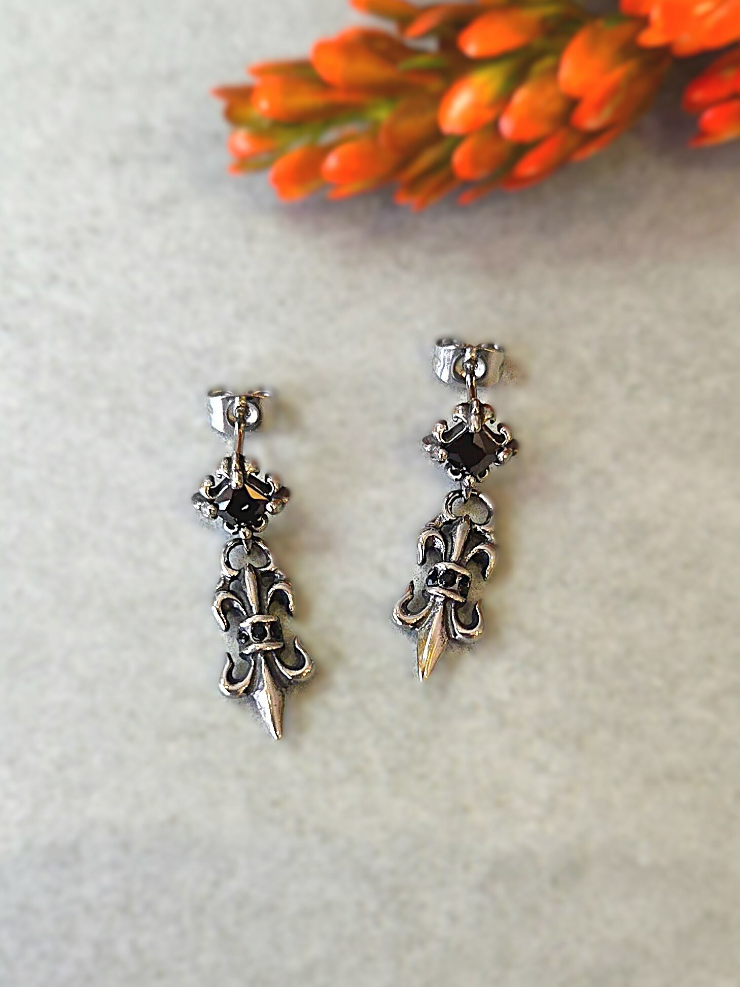 Серьги пусеты, с подвесками, фианит