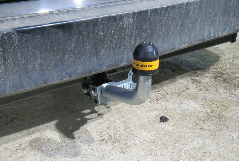 Фаркоп Motodor Toyota Voxy, Noah 2014-2021 гг (оцинкованный шар)(паспорт и сертификат в комплекте)(без электрики) 92520-A