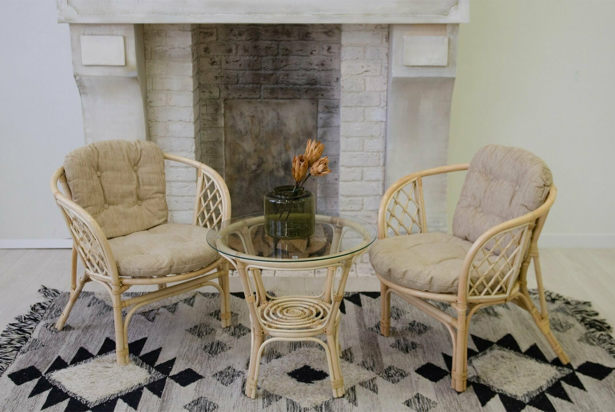 Комплект плетёной мебели