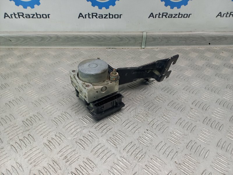 Б/У Блок ABS (насос) Suzuki Sx4 / Сузуки Sx4 1.6 M16A 107Л.С седан 2008