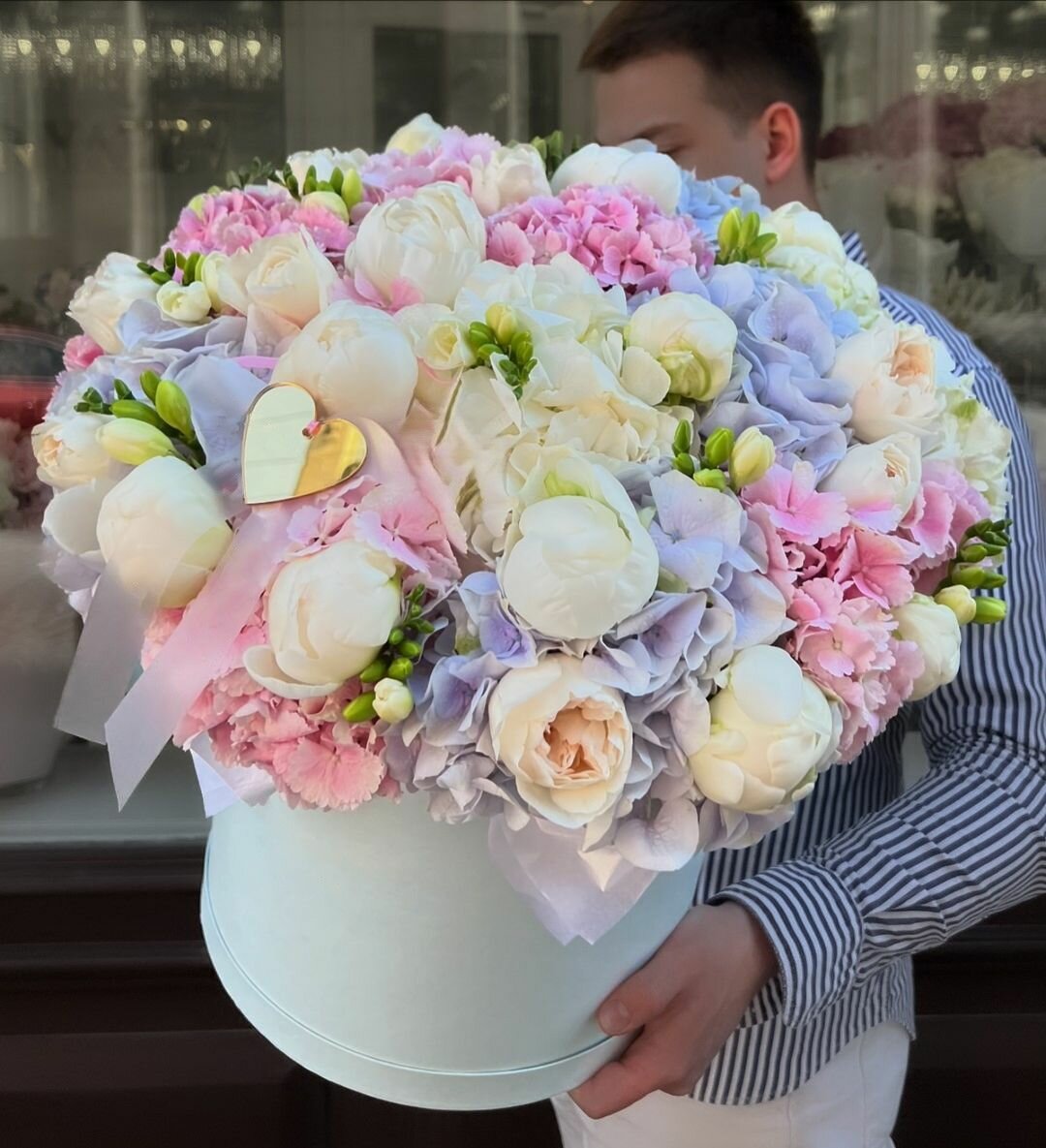 Большой букет цветов