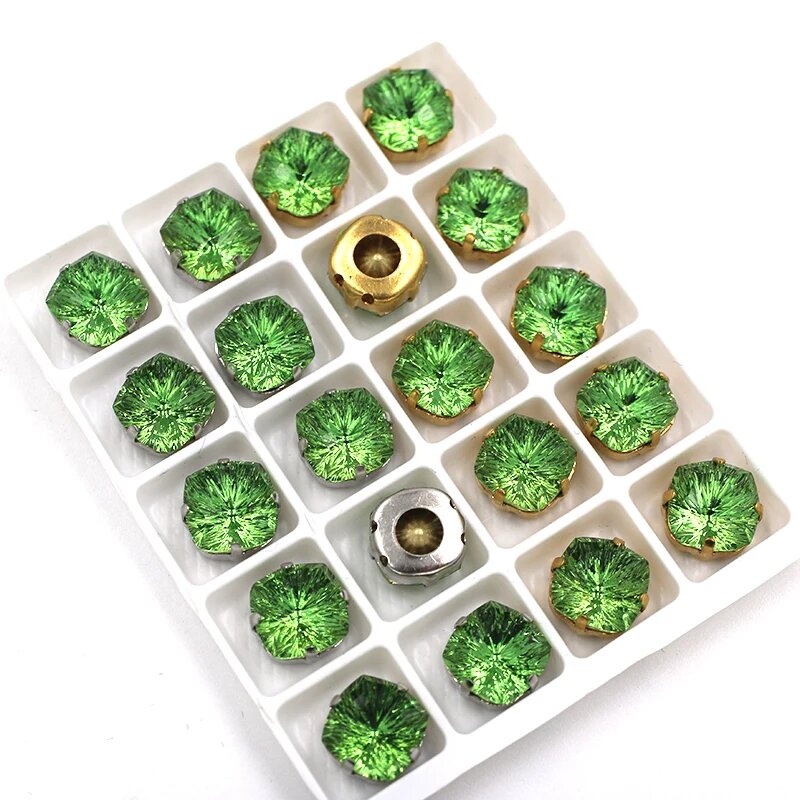 Стразы квадратные Olive 10mm, 10шт Silver Claw