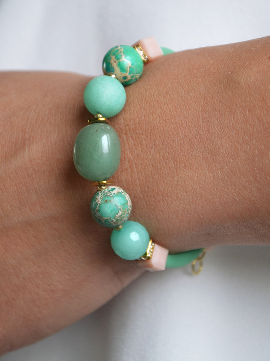 Эластичный браслет