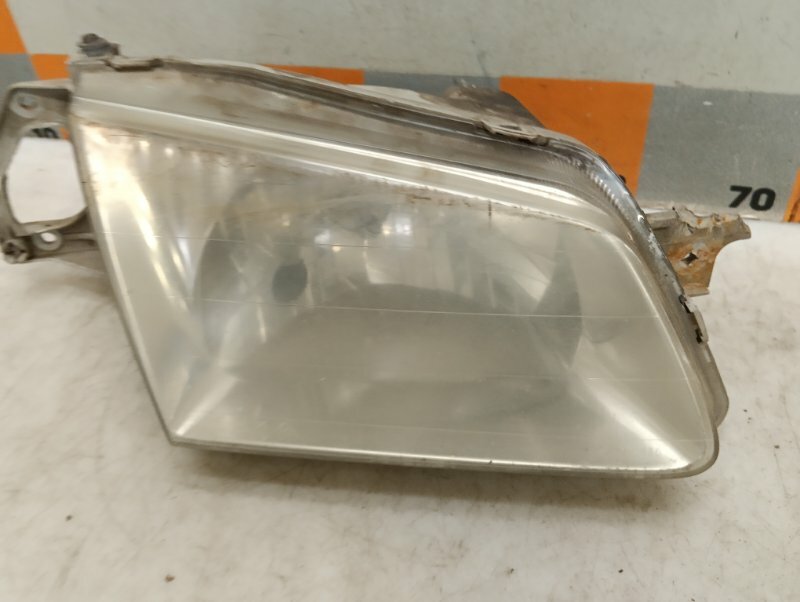 Б/У дефект, правый руль, Мазда Фамилия 8 Фара правая Mazda Familia 1998 BJ, BJ5P 303775 MAZDA арт. B25D51030A