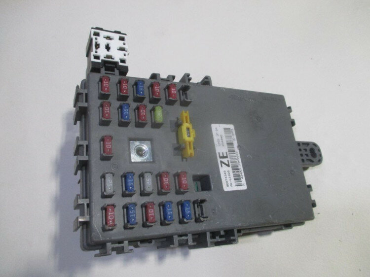 Блок предохранителей салонный 96074340 ZE AK61026 Шевроле Авео Т250 - CA-123